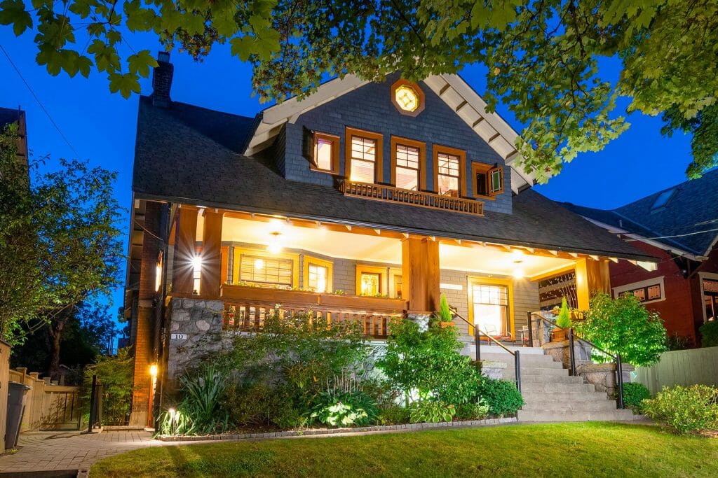 KitsilanoSuites.com - First class suites in the heart of Kitsilano
